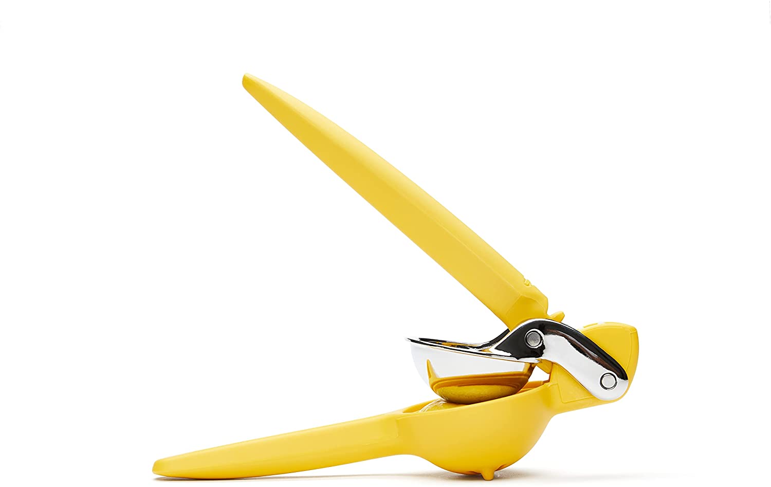 Best Lemon Squeezer for Your Bar Tool Set and Your Kitchen